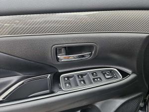 Melns Mitsubishi Outlander 2016 Šauļi, ar dzinēja tilpumu 2.30 L un nobraukumu 185 tūkst. km par 11950 €, foto 23 vietnē AUTOMOTO.COM.LV