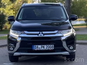 Melns Mitsubishi Outlander 2016 Jūrmala, ar dzinēja tilpumu 2.00 L un nobraukumu 0 tūkst. km par 8990 €, foto 5 vietnē AUTOMOTO.COM.LV