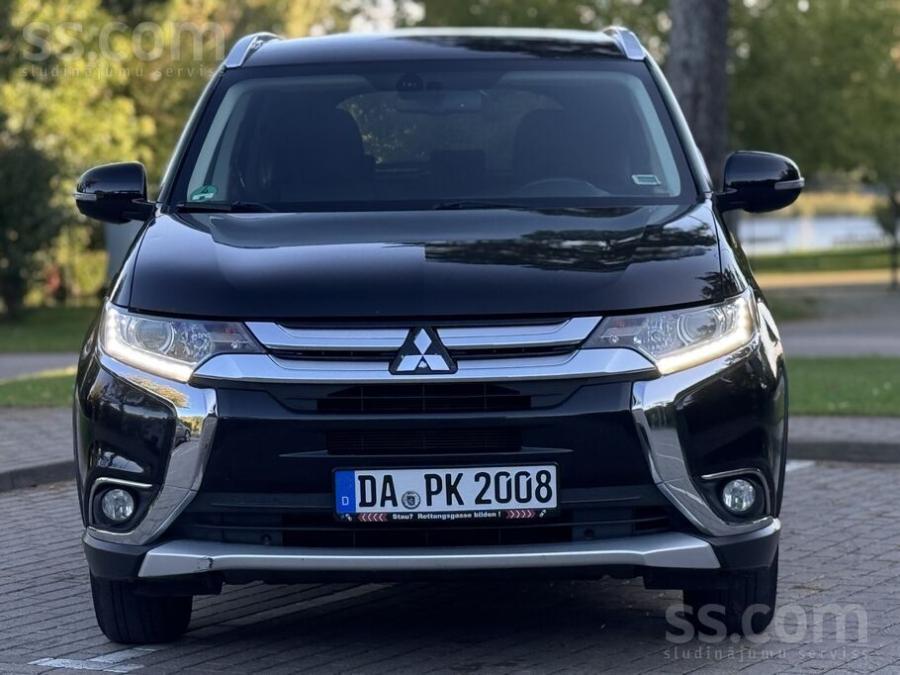 Melns Mitsubishi Outlander 2016 Jūrmala, ar dzinēja tilpumu 2.00 L un nobraukumu 0 tūkst. km par 8990 €, foto 5 vietnē AUTOMOTO.COM.LV