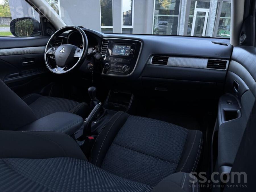 Melns Mitsubishi Outlander 2016 Jūrmala, ar dzinēja tilpumu 2.00 L un nobraukumu 0 tūkst. km par 8990 €, foto 6 vietnē AUTOMOTO.COM.LV