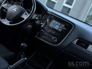 Melns Mitsubishi Outlander 2016 Jūrmala, ar dzinēja tilpumu 2.00 L un nobraukumu 0 tūkst. km par 8990 €, foto 12 vietnē AUTOMOTO.COM.LV