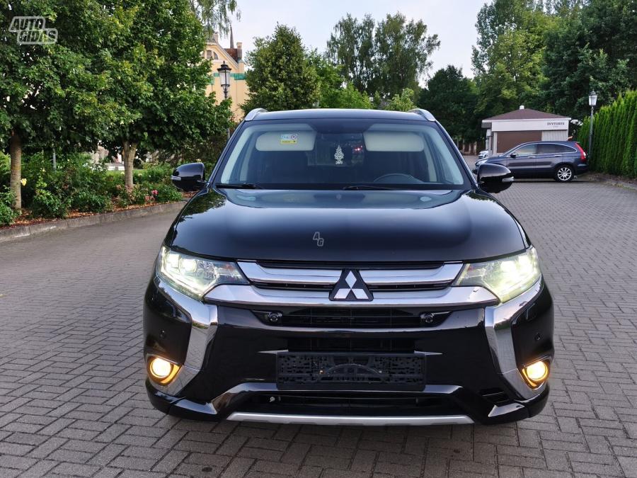 Melns Mitsubishi Outlander 2016 Šauļi, ar dzinēja tilpumu 2.00 L un nobraukumu 300 tūkst. km par 11250 €, foto 10 vietnē AUTOMOTO.COM.LV