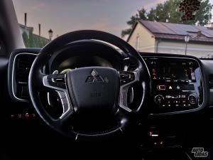 Melns Mitsubishi Outlander 2016 Šauļi, ar dzinēja tilpumu 2.00 L un nobraukumu 300 tūkst. km par 11250 €, foto 17 vietnē AUTOMOTO.COM.LV