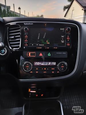 Melns Mitsubishi Outlander 2016 Šauļi, ar dzinēja tilpumu 2.00 L un nobraukumu 300 tūkst. km par 11250 €, foto 19 vietnē AUTOMOTO.COM.LV