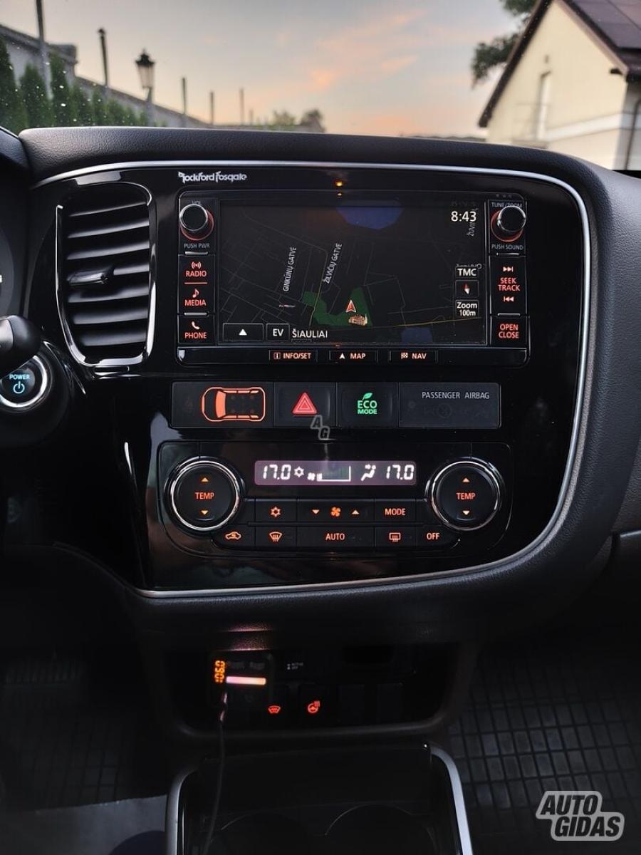 Melns Mitsubishi Outlander 2016 Šauļi, ar dzinēja tilpumu 2.00 L un nobraukumu 300 tūkst. km par 11250 €, foto 19 vietnē AUTOMOTO.COM.LV