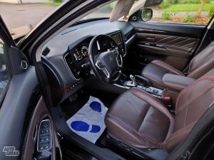 Melns Mitsubishi Outlander 2016 Šauļi, ar dzinēja tilpumu 2.00 L un nobraukumu 300 tūkst. km par 11250 €, foto 24 vietnē AUTOMOTO.COM.LV