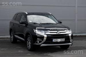 Black Mitsubishi Outlander 2017 in Riga, with an engine capacity of 2.30 L and mileage of 0 thousand km for 5200 €, photo 3 on AUTOMOTO.COM.LV