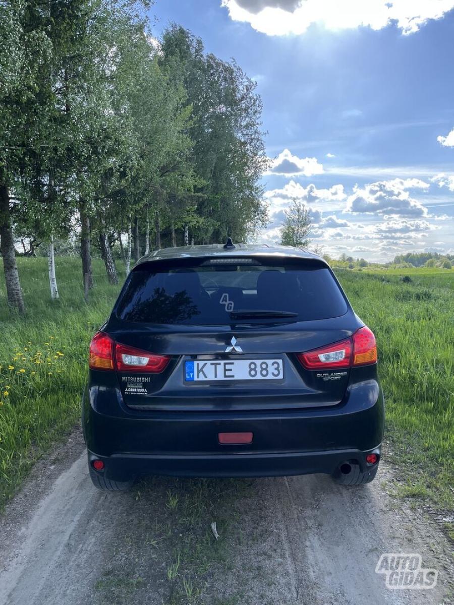 Melns Mitsubishi Outlander 2017 Viļņa, ar dzinēja tilpumu 2.00 L un nobraukumu 187 tūkst. km par 9700 €, foto 5 vietnē AUTOMOTO.COM.LV