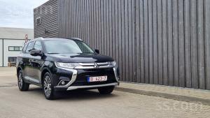 Melns Mitsubishi Outlander 2017 Jelgava, ar dzinēja tilpumu 2.30 L un nobraukumu 184 tūkst. km par 11250 €, foto 3 vietnē AUTOMOTO.COM.LV