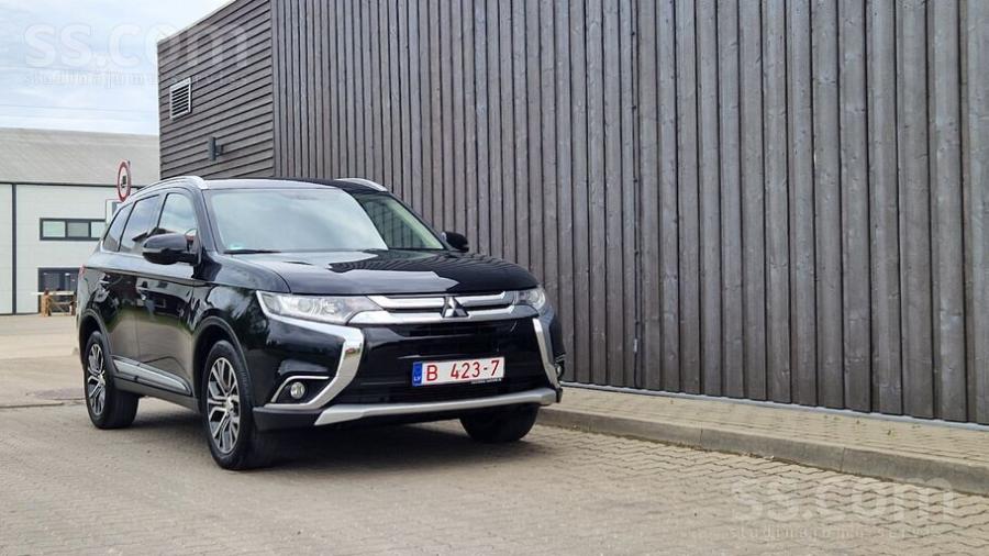 Melns Mitsubishi Outlander 2017 Jelgava, ar dzinēja tilpumu 2.30 L un nobraukumu 184 tūkst. km par 11250 €, foto 3 vietnē AUTOMOTO.COM.LV