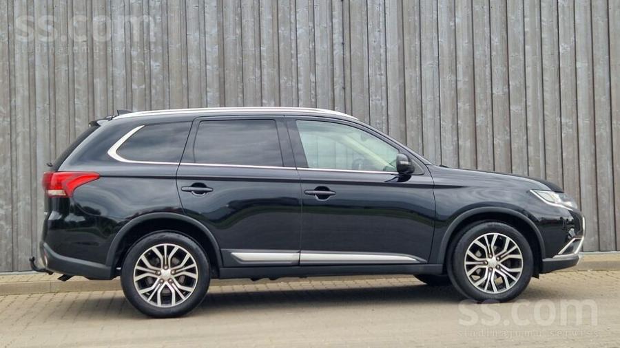 Melns Mitsubishi Outlander 2017 Jelgava, ar dzinēja tilpumu 2.30 L un nobraukumu 184 tūkst. km par 11250 €, foto 4 vietnē AUTOMOTO.COM.LV