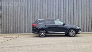 Melns Mitsubishi Outlander 2017 Jelgava, ar dzinēja tilpumu 2.30 L un nobraukumu 184 tūkst. km par 11250 €, foto 5 vietnē AUTOMOTO.COM.LV