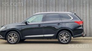 Melns Mitsubishi Outlander 2017 Jelgava, ar dzinēja tilpumu 2.30 L un nobraukumu 184 tūkst. km par 11250 €, foto 20 vietnē AUTOMOTO.COM.LV
