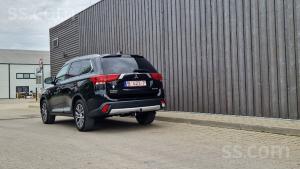 Melns Mitsubishi Outlander 2017 Jelgava, ar dzinēja tilpumu 2.30 L un nobraukumu 184 tūkst. km par 11250 €, foto 23 vietnē AUTOMOTO.COM.LV