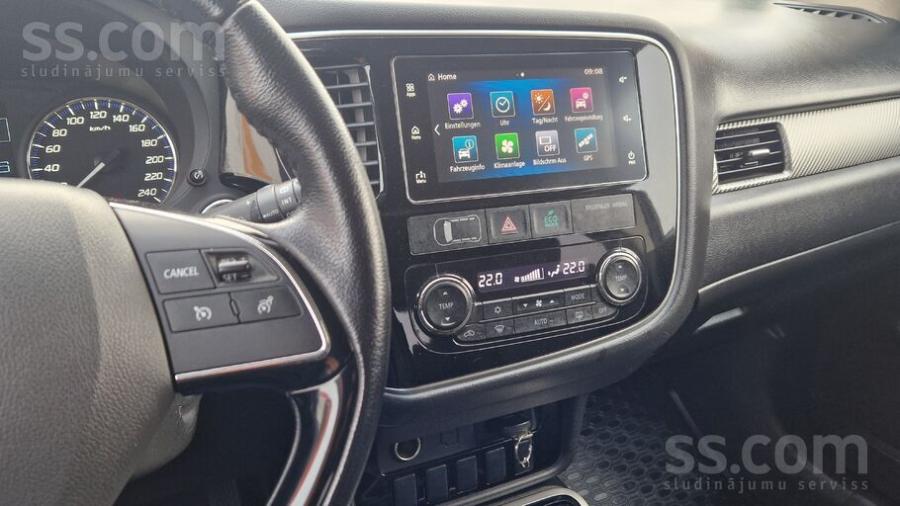 Melns Mitsubishi Outlander 2017 Jelgava, ar dzinēja tilpumu 2.30 L un nobraukumu 184 tūkst. km par 11250 €, foto 30 vietnē AUTOMOTO.COM.LV