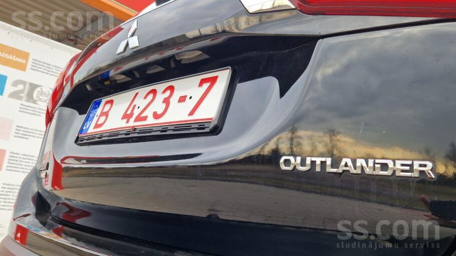 Melns Mitsubishi Outlander 2017 Jelgava, ar dzinēja tilpumu 2.30 L un nobraukumu 184 tūkst. km par 11250 €, foto 33 vietnē AUTOMOTO.COM.LV
