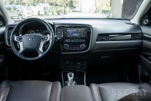 Melns Mitsubishi Outlander 2017 Rīga, ar dzinēja tilpumu 2.00 L un nobraukumu 260 tūkst. km par 14000 €, foto 12 vietnē AUTOMOTO.COM.LV