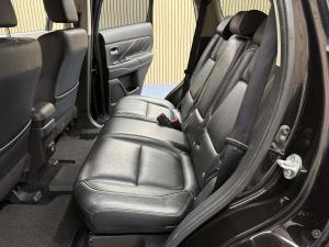 Black Mitsubishi Outlander 2017 in Marijampole, with an engine capacity of 2.00 L and mileage of 217 thousand km for 11950 €, photo 20 on AUTOMOTO.COM.LV