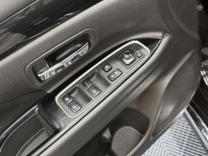 Black Mitsubishi Outlander 2017 in Marijampole, with an engine capacity of 2.00 L and mileage of 217 thousand km for 11950 €, photo 26 on AUTOMOTO.COM.LV