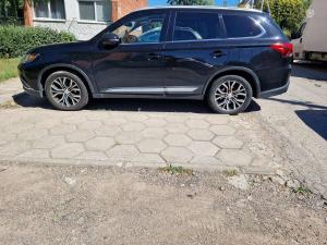 Melns Mitsubishi Outlander 2017 Kauņa, ar dzinēja tilpumu 2.30 L un nobraukumu 120 tūkst. km par 11900 €, foto 3 vietnē AUTOMOTO.COM.LV