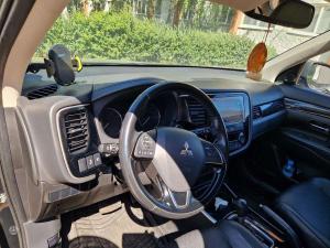 Melns Mitsubishi Outlander 2017 Kauņa, ar dzinēja tilpumu 2.30 L un nobraukumu 120 tūkst. km par 11900 €, foto 9 vietnē AUTOMOTO.COM.LV