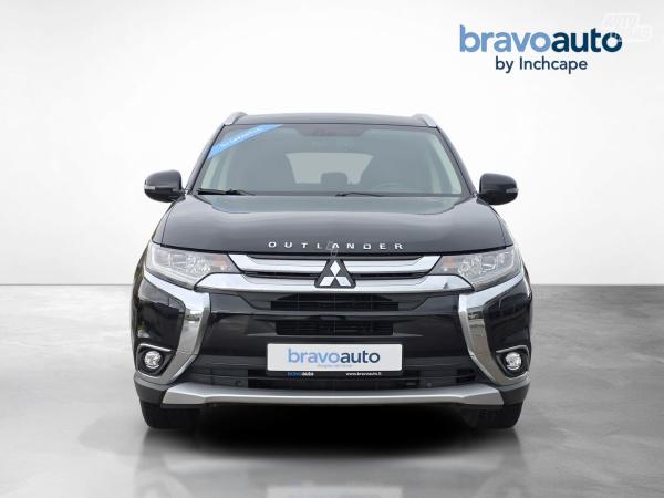 Mitsubishi Outlander 2017 Klaipėda vietnē Melns Mitsubishi Outlander 2017 Klaipėda, ar dzinēja tilpumu 2.00 L un nobraukumu 123 tūkst. km par 15500 €, foto 9 vietnē AUTOMOTO.COM.LV