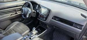 Melns Mitsubishi Outlander 2018 Viļņa, ar dzinēja tilpumu 2.36 L un nobraukumu 125 tūkst. km par 17980 €, foto 21 vietnē AUTOMOTO.COM.LV