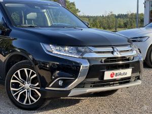 Black Mitsubishi Outlander 2018 in Utena, with an engine capacity of 2.20 L and mileage of 266 thousand km for 10599 €, photo 6 on AUTOMOTO.COM.LV