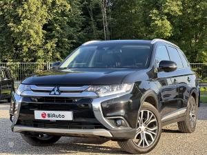 Black Mitsubishi Outlander 2018 in Utena, with an engine capacity of 2.20 L and mileage of 266 thousand km for 10599 €, photo 13 on AUTOMOTO.COM.LV