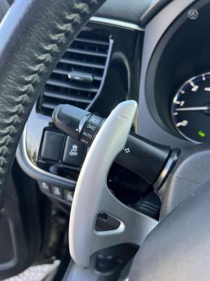 Black Mitsubishi Outlander 2018 in Utena, with an engine capacity of 2.20 L and mileage of 266 thousand km for 10599 €, photo 50 on AUTOMOTO.COM.LV