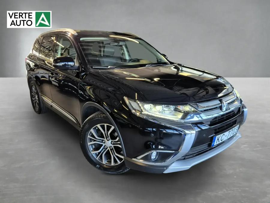 Black Mitsubishi Outlander 2018 in Riga, with an engine capacity of 2.00 L and mileage of 140 thousand km for 14800 €, photo 1 on AUTOMOTO.COM.LV