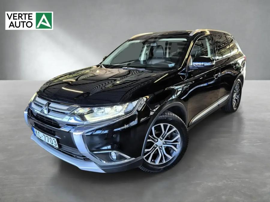 Black Mitsubishi Outlander 2018 in Riga, with an engine capacity of 2.00 L and mileage of 140 thousand km for 14800 €, photo 3 on AUTOMOTO.COM.LV