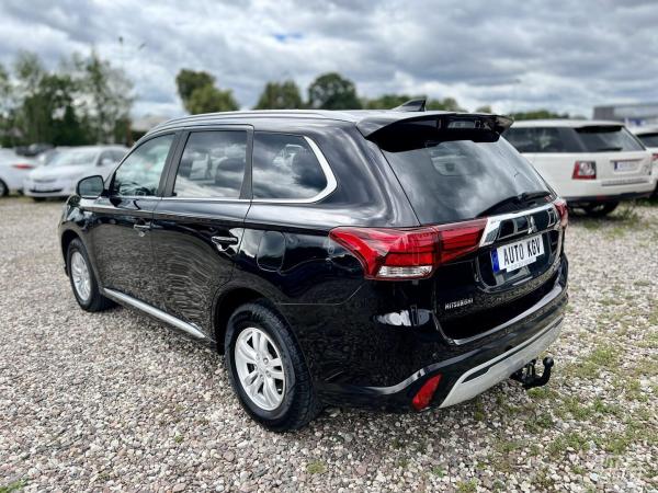 Melns Mitsubishi Outlander 2019 Kauņa, ar dzinēja tilpumu 2.40 L un nobraukumu 224 tūkst. km par 14999 €, foto 3 vietnē AUTOMOTO.COM.LV
