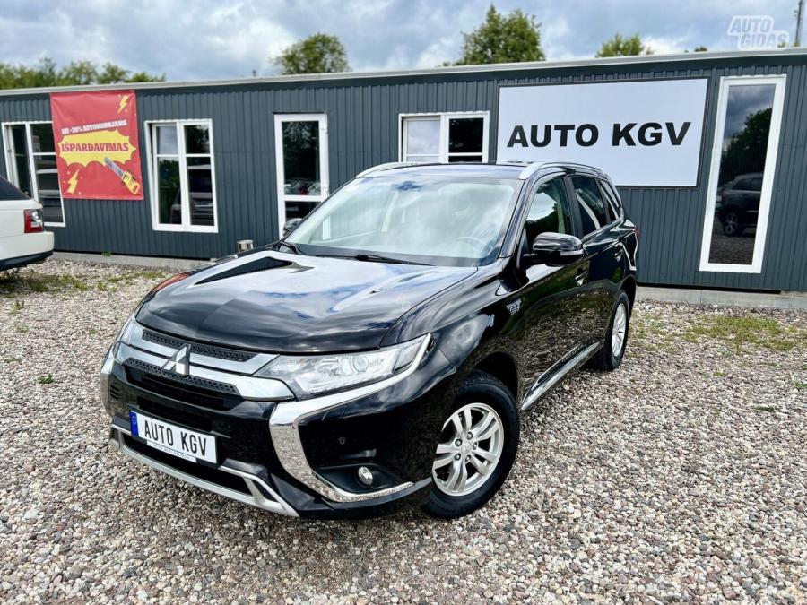 Melns Mitsubishi Outlander 2019 Kauņa, ar dzinēja tilpumu 2.40 L un nobraukumu 224 tūkst. km par 14999 €, foto 1 vietnē AUTOMOTO.COM.LV