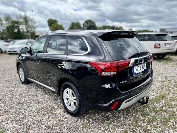 Melns Mitsubishi Outlander 2019 Kauņa, ar dzinēja tilpumu 2.40 L un nobraukumu 224 tūkst. km par 14999 €, foto 3 vietnē AUTOMOTO.COM.LV