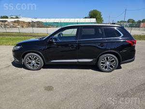 Melns Mitsubishi Outlander 2019 Rīga, ar dzinēja tilpumu 2.00 L un nobraukumu 78 tūkst. km par 22400 €, foto 7 vietnē AUTOMOTO.COM.LV