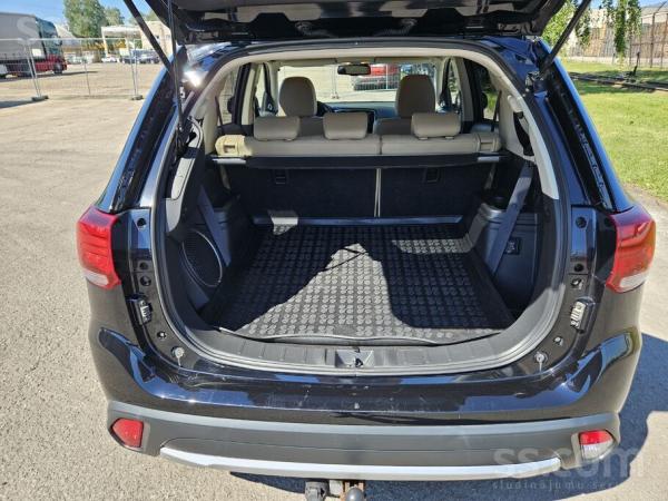 Melns Mitsubishi Outlander 2019 Rīga, ar dzinēja tilpumu 2.00 L un nobraukumu 78 tūkst. km par 22400 €, foto 7 vietnē AUTOMOTO.COM.LV