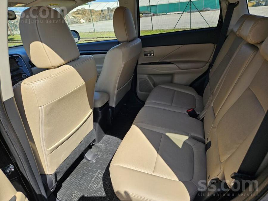 Melns Mitsubishi Outlander 2019 Rīga, ar dzinēja tilpumu 2.00 L un nobraukumu 78 tūkst. km par 22400 €, foto 12 vietnē AUTOMOTO.COM.LV