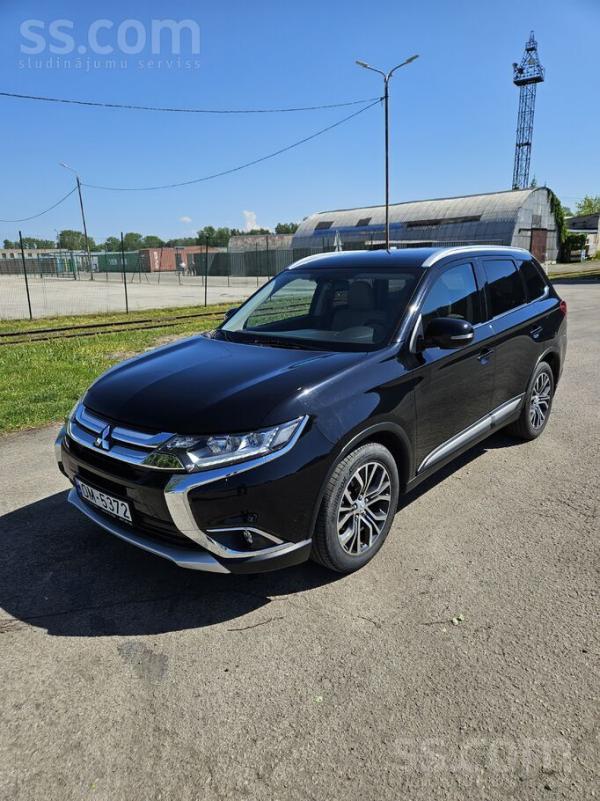 Melns Mitsubishi Outlander 2019 Rīga, ar dzinēja tilpumu 2.00 L un nobraukumu 78 tūkst. km par 21400 €, foto 1 vietnē AUTOMOTO.COM.LV