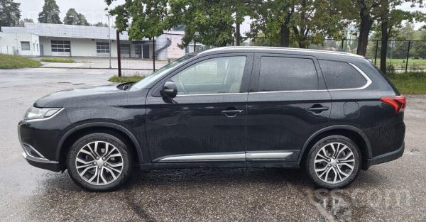 Melns Mitsubishi Outlander 2019 Rīga, ar dzinēja tilpumu 2.00 L un nobraukumu 79 tūkst. km par 19700 €, foto 3 vietnē AUTOMOTO.COM.LV