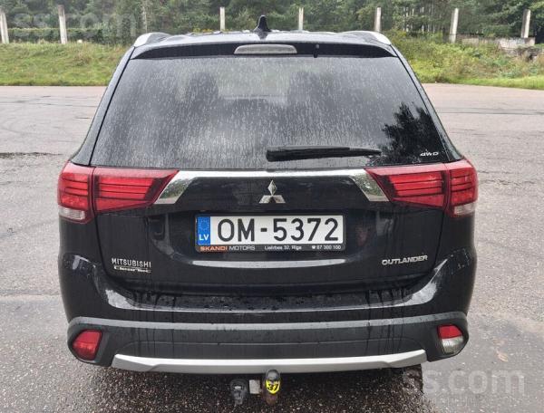 Melns Mitsubishi Outlander 2019 Rīga, ar dzinēja tilpumu 2.00 L un nobraukumu 79 tūkst. km par 19700 €, foto 5 vietnē AUTOMOTO.COM.LV