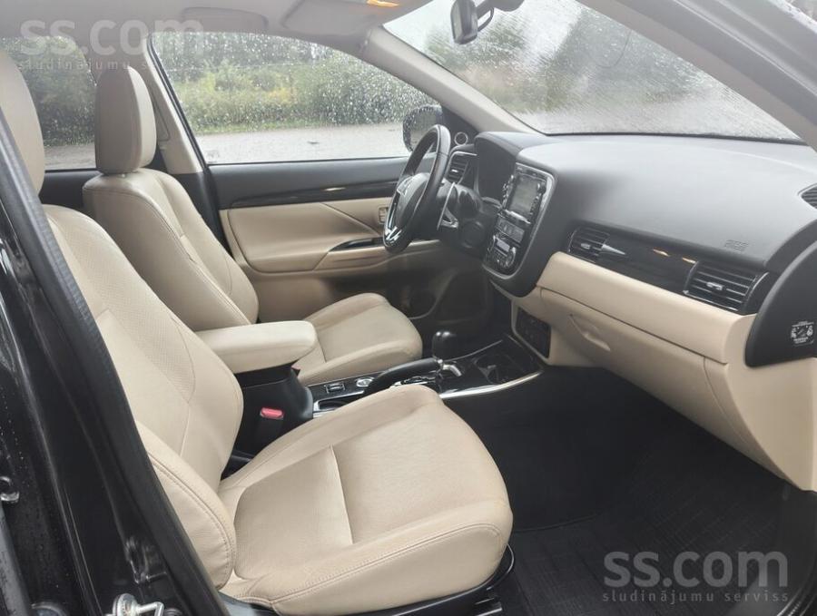Melns Mitsubishi Outlander 2019 Rīga, ar dzinēja tilpumu 2.00 L un nobraukumu 79 tūkst. km par 19700 €, foto 14 vietnē AUTOMOTO.COM.LV
