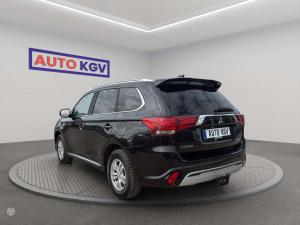 Melns Mitsubishi Outlander 2019 Kauņa, ar dzinēja tilpumu 2.40 L un nobraukumu 224 tūkst. km par 14999 €, foto 4 vietnē AUTOMOTO.COM.LV