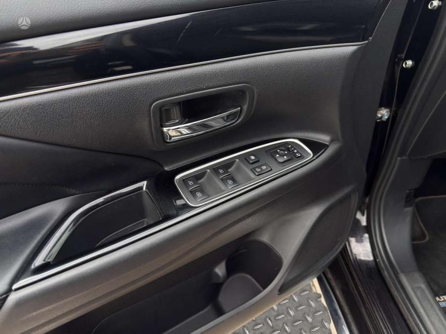 Melns Mitsubishi Outlander 2019 Kauņa, ar dzinēja tilpumu 2.40 L un nobraukumu 224 tūkst. km par 14999 €, foto 14 vietnē AUTOMOTO.COM.LV