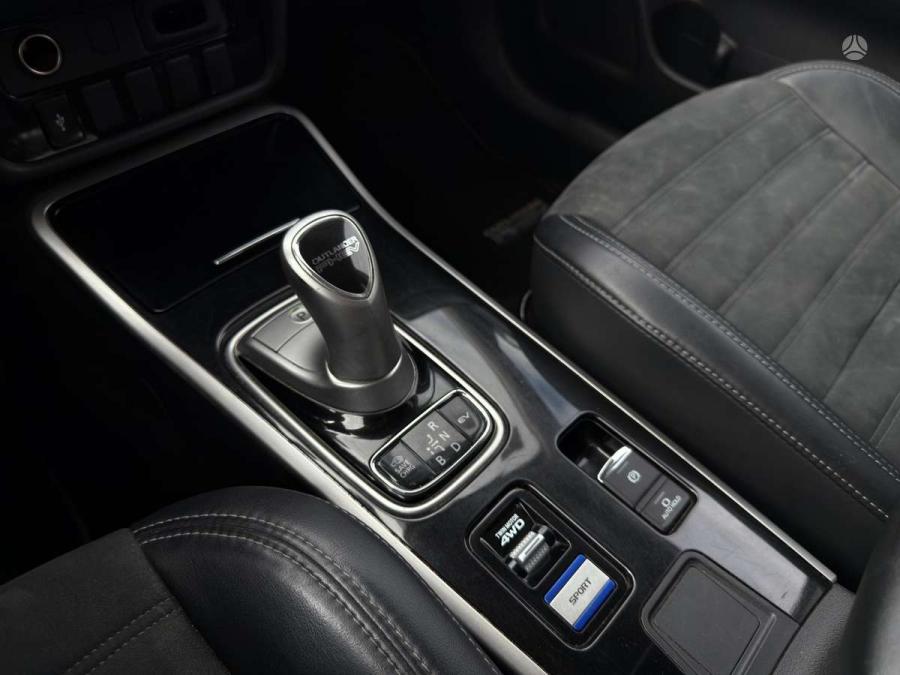 Melns Mitsubishi Outlander 2019 Kauņa, ar dzinēja tilpumu 2.40 L un nobraukumu 224 tūkst. km par 14999 €, foto 16 vietnē AUTOMOTO.COM.LV