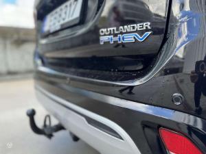 Melns Mitsubishi Outlander 2019 Viļņa, ar dzinēja tilpumu 2.36 L un nobraukumu 225 tūkst. km par 14999 €, foto 8 vietnē AUTOMOTO.COM.LV