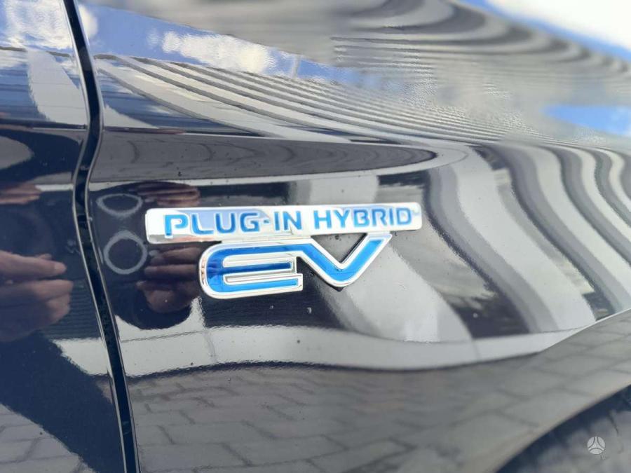 Melns Mitsubishi Outlander 2019 Viļņa, ar dzinēja tilpumu 2.36 L un nobraukumu 225 tūkst. km par 14999 €, foto 10 vietnē AUTOMOTO.COM.LV