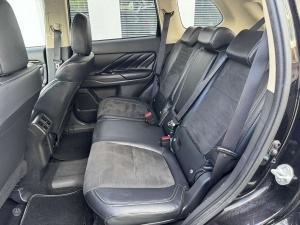 Melns Mitsubishi Outlander 2019 Viļņa, ar dzinēja tilpumu 2.36 L un nobraukumu 225 tūkst. km par 14999 €, foto 13 vietnē AUTOMOTO.COM.LV