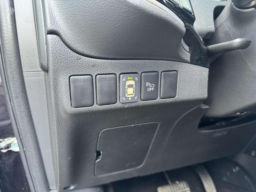 Melns Mitsubishi Outlander 2019 Viļņa, ar dzinēja tilpumu 2.36 L un nobraukumu 225 tūkst. km par 14999 €, foto 16 vietnē AUTOMOTO.COM.LV