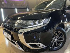 Melns Mitsubishi Outlander 2019 Viļņa, ar dzinēja tilpumu 2.40 L un nobraukumu 152 tūkst. km par 17250 €, foto 5 vietnē AUTOMOTO.COM.LV